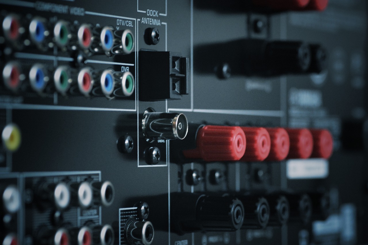 Domowe kino czy stereo? Jak wybrać system audio idealny dla swoich ...